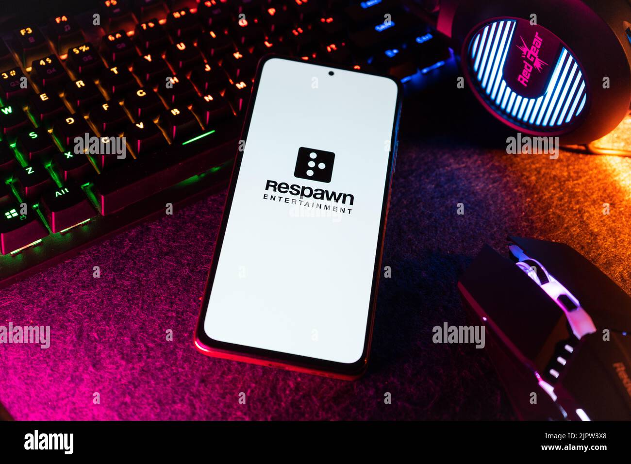 Respawn entertainment logo hi-res stock photography and images - Alamy