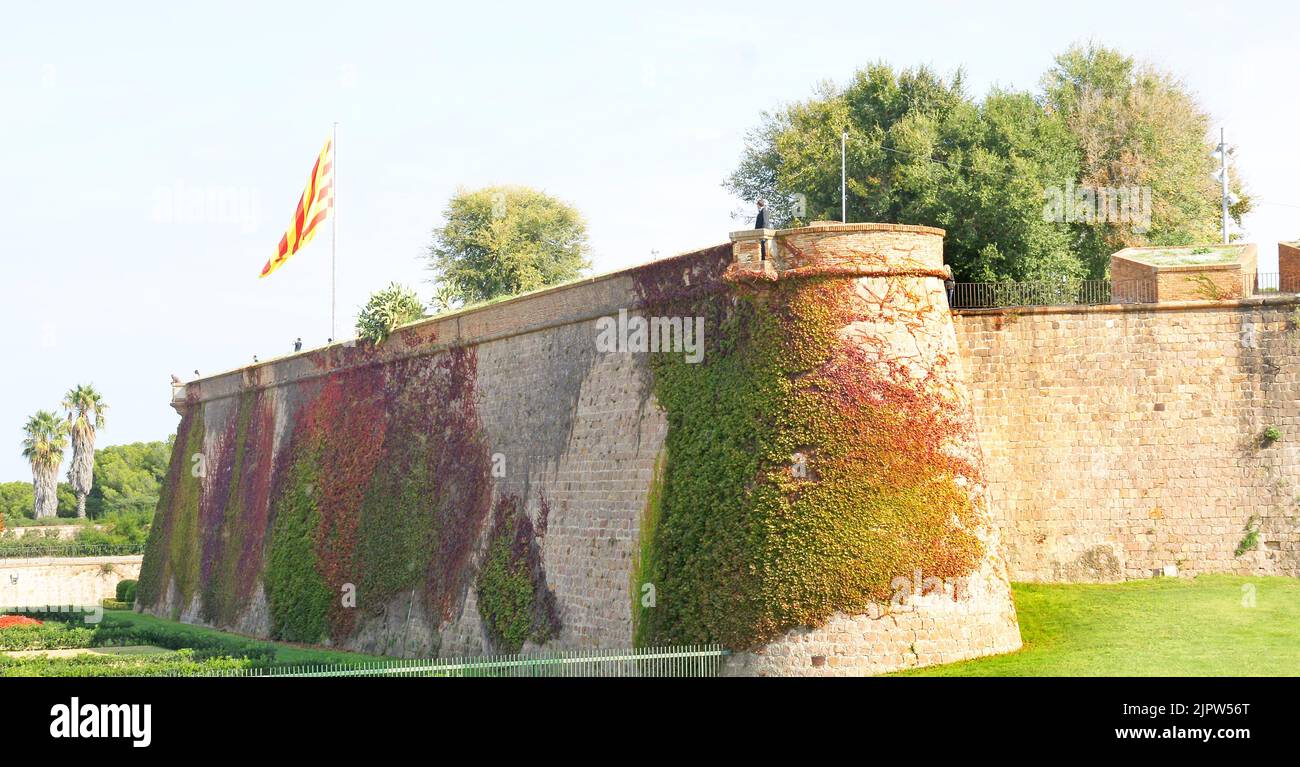 Gardens and Castle of Montjuic, Barcelona, Catalunya, Spain, Europe ...