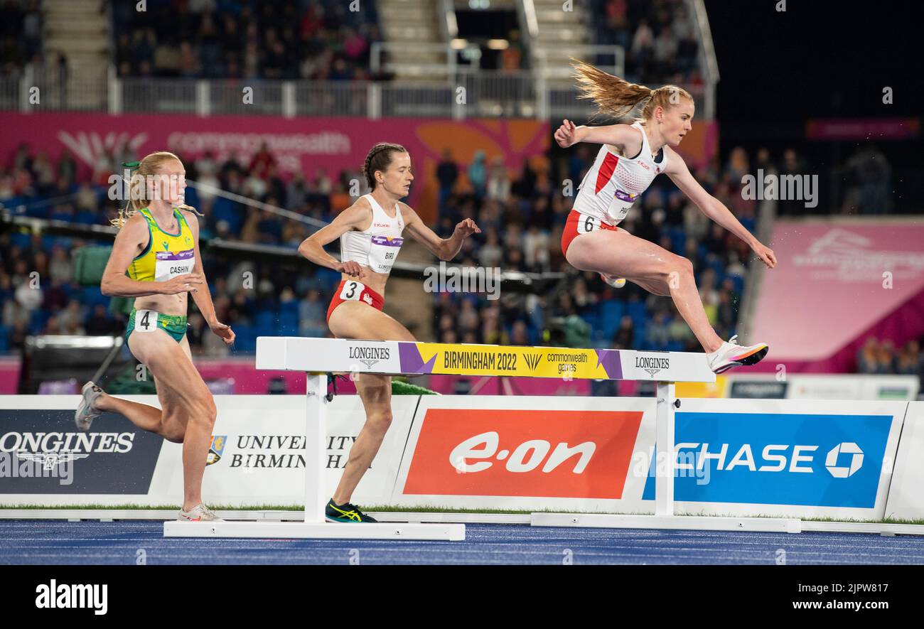 Amy Cashin of Australia and Lizzie Bird and Aimee Pratt of England ...