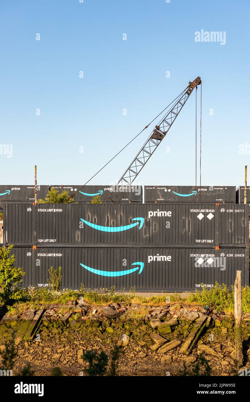 Prime containers hi-res stock photography and images - Alamy