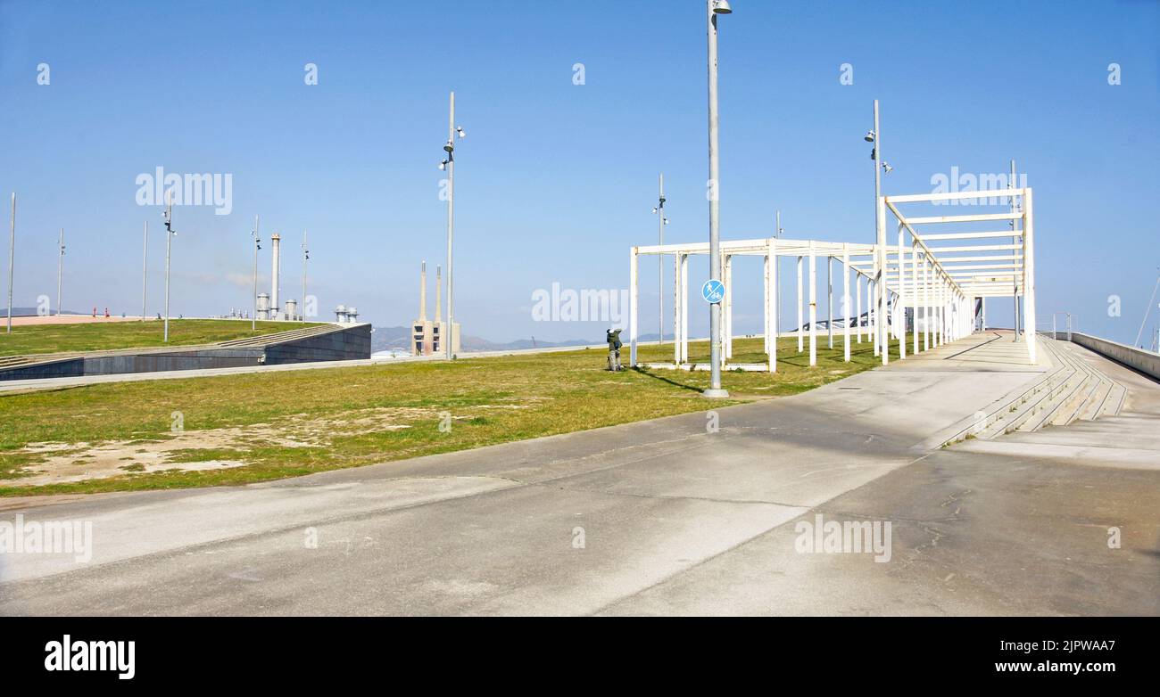 ornamental structures in parallel and with perspective in the Parc ...