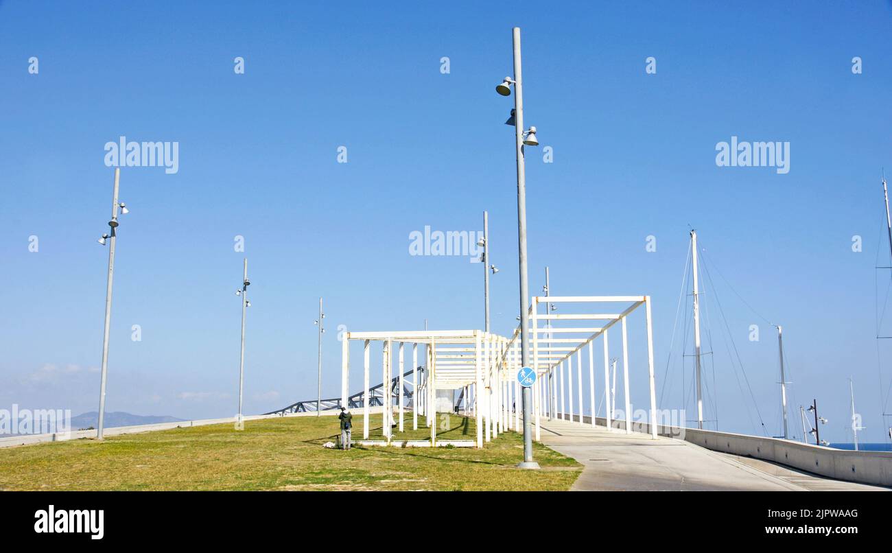 ornamental structures in parallel and with perspective in the Parc ...