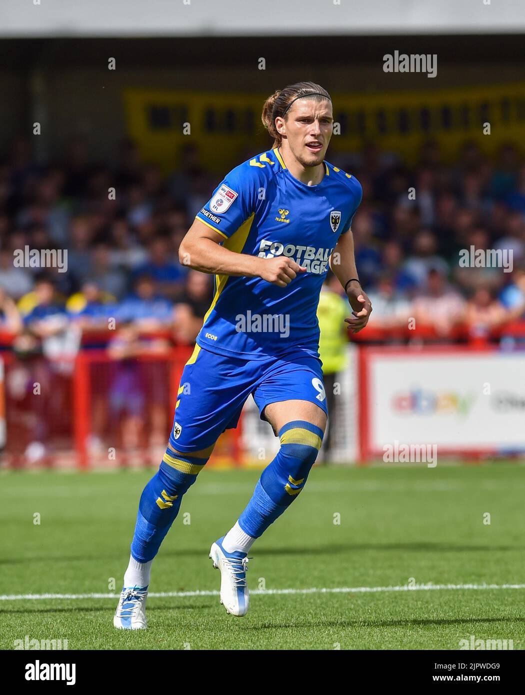 Footballer josh davison hi-res stock photography and images - Alamy