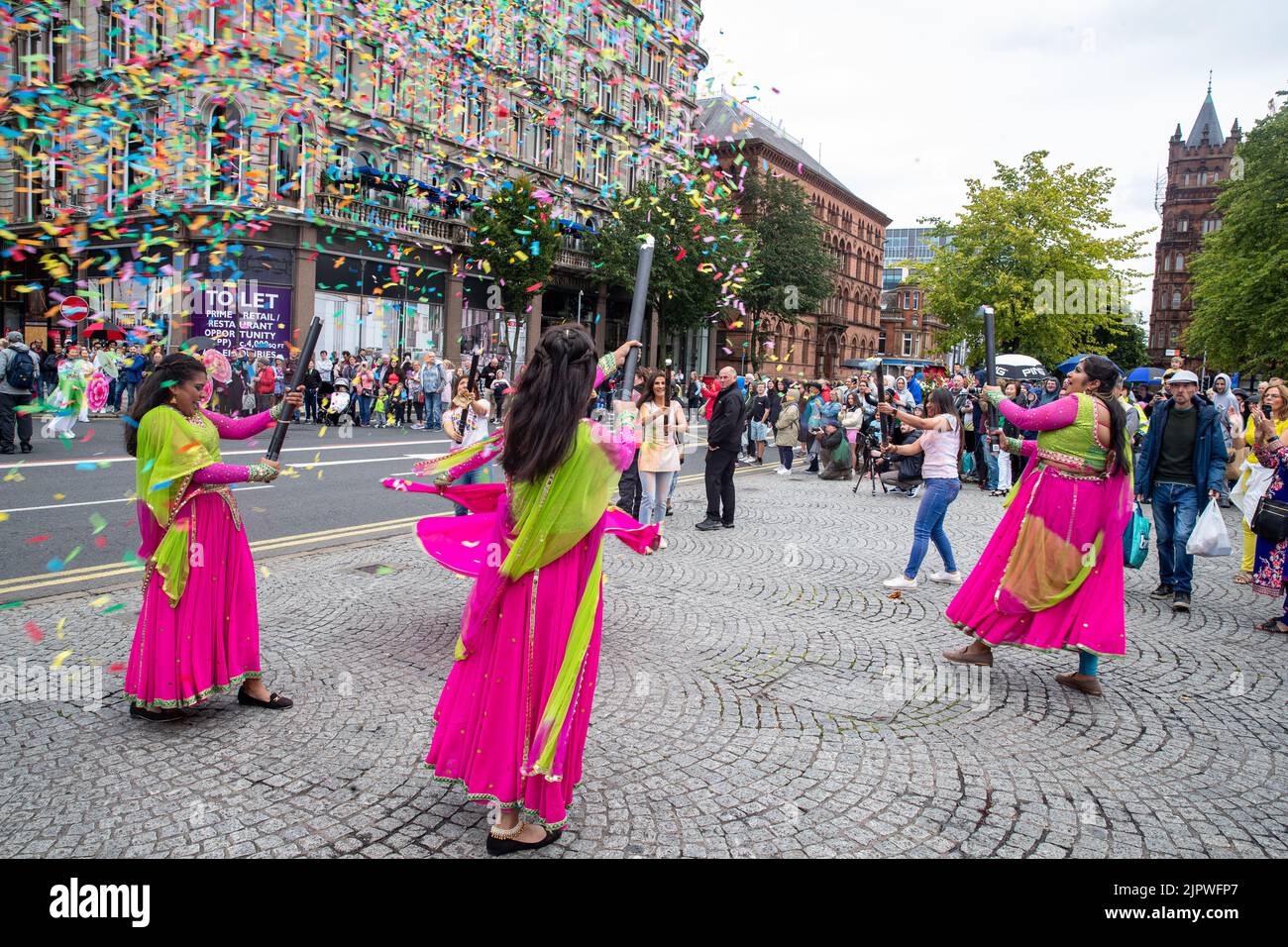 Belfast, UK. 20th Aug, 2022. 20th August 2022:The Mela Carnival parade ...