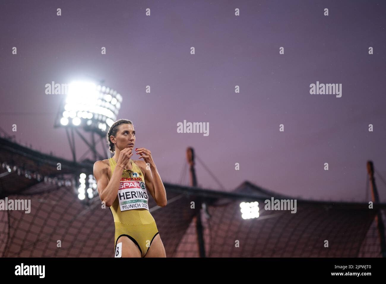 800m women final hi-res stock photography and images - Alamy