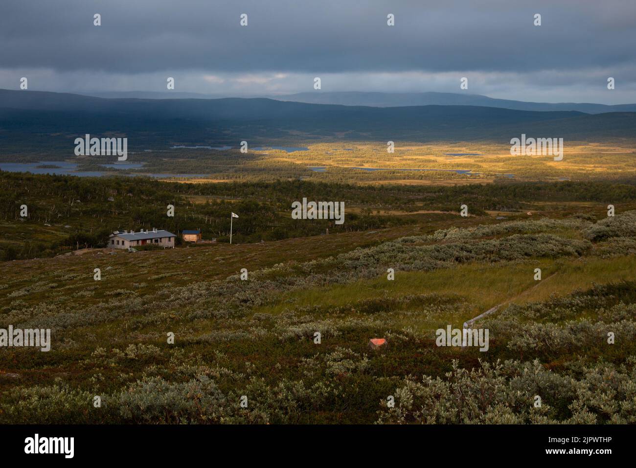 Syter mountain hut on Kungsleden hiking trail between Hemavan and ...