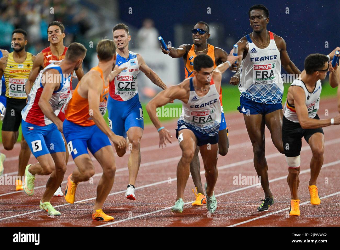 MUNCHEN, GERMANY - AUGUST 20: Jochem Dobber of the Netherlands and ...