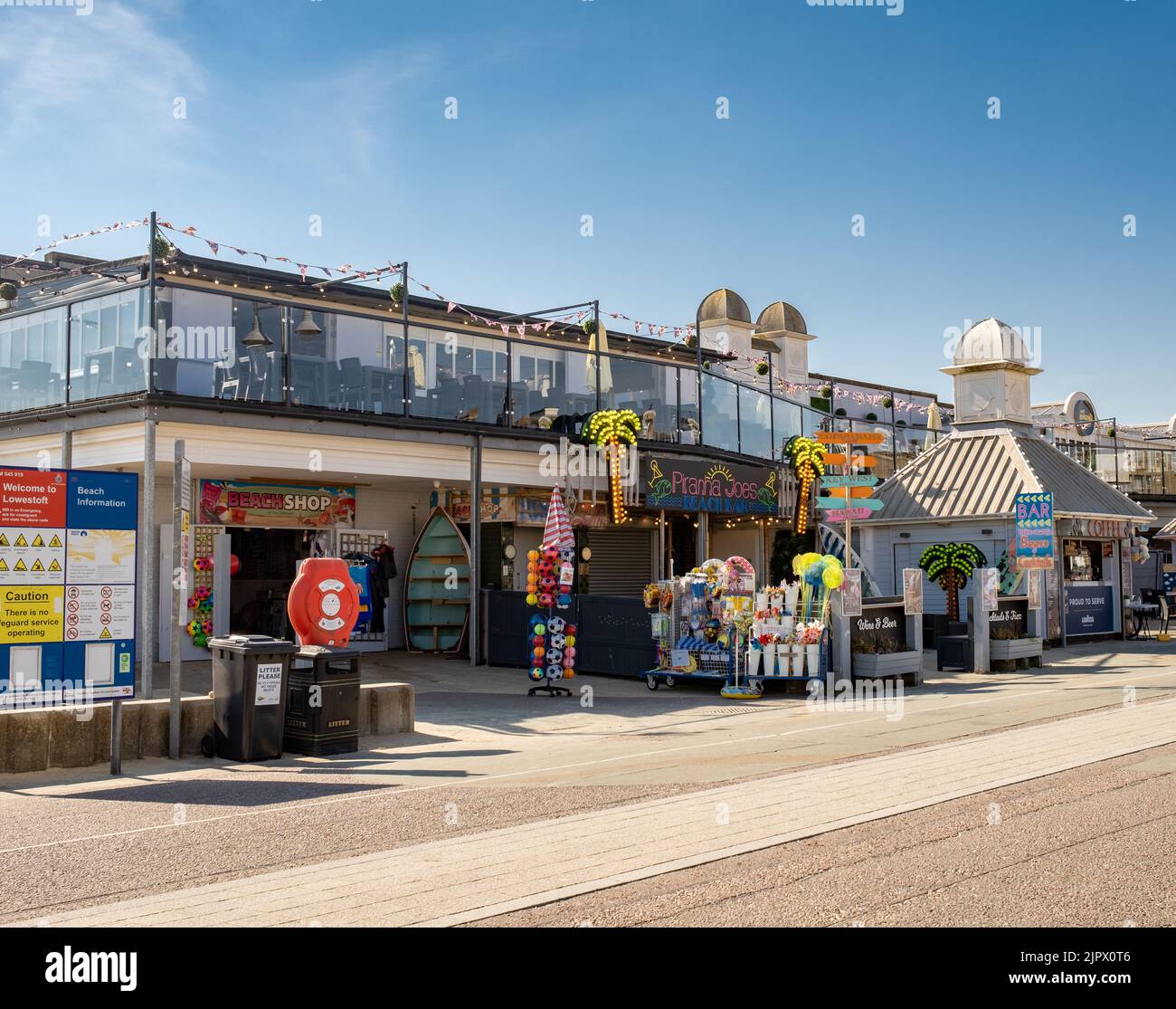 Lowestoft, Suffolk, UK – August 14 2022. The exterior of Piranha Joes ...