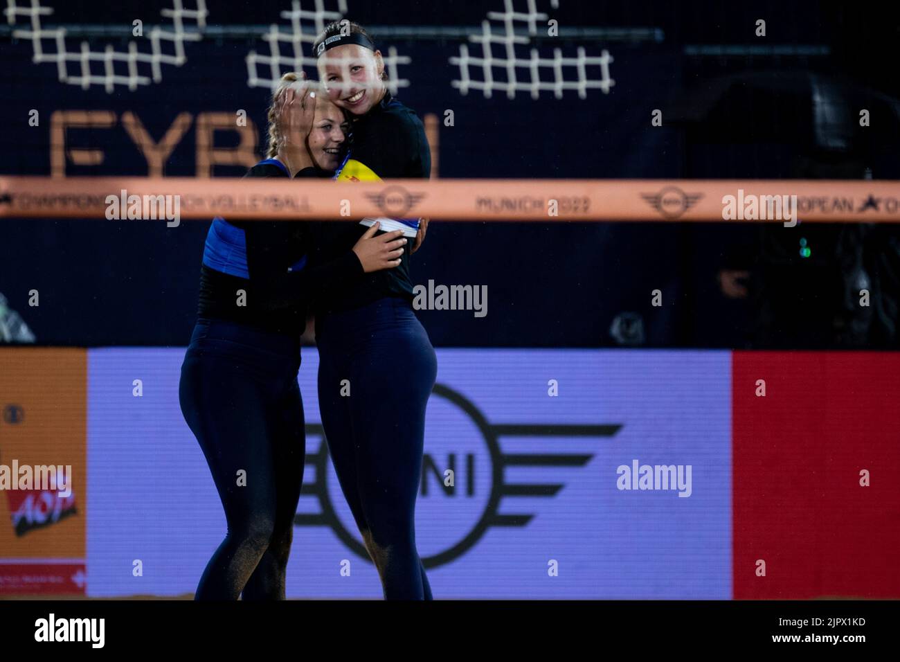 Katja stam and raisa schoon of the netherlands hi-res stock photography ...