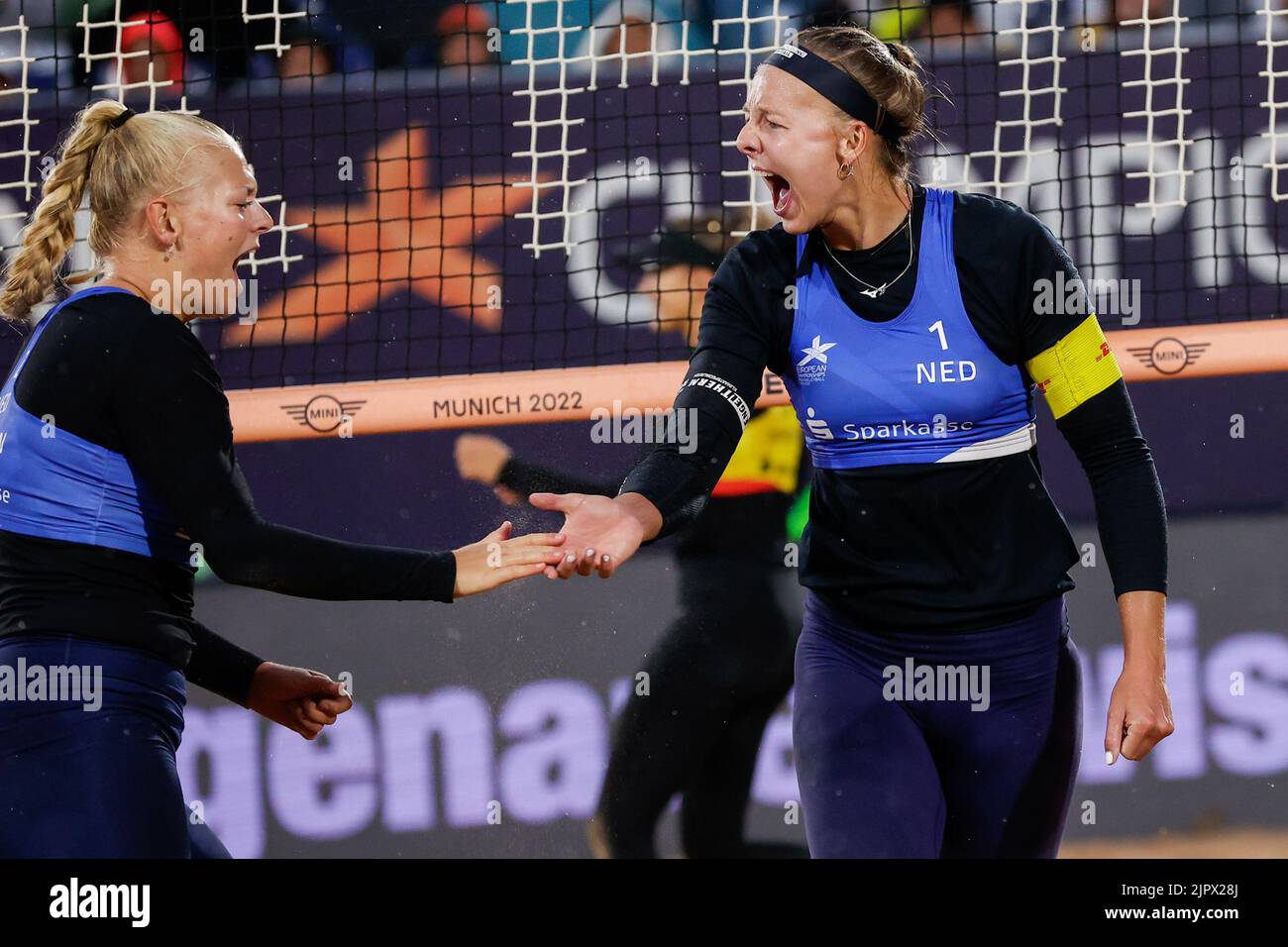 MUNICH, GERMANY - AUGUST 20: Katja Stam of The Netherlands, Raisa ...