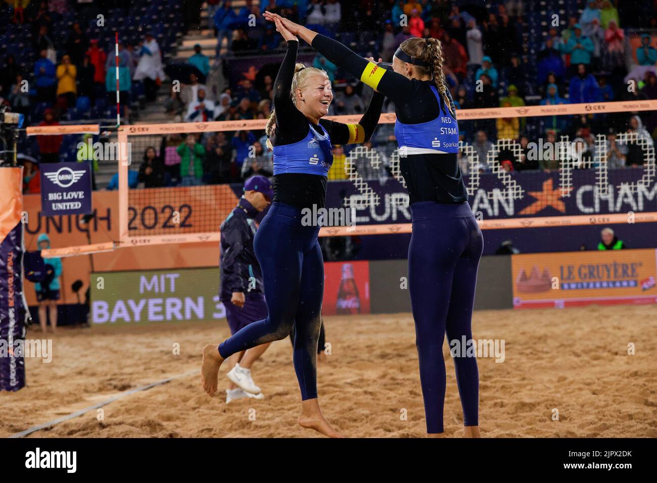 MUNICH, GERMANY - AUGUST 20: Katja Stam of The Netherlands, Raisa ...
