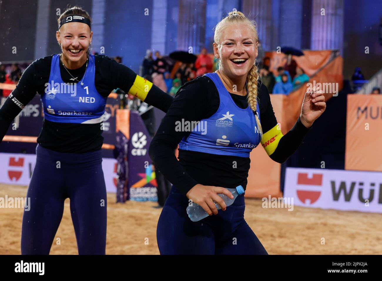 MUNICH, GERMANY - AUGUST 20: Katja Stam of The Netherlands, Raisa ...