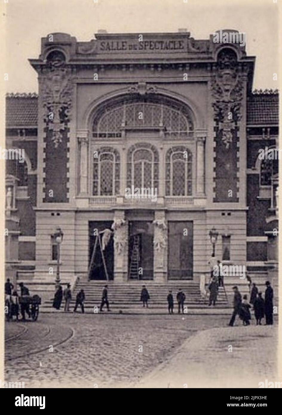 Theatre sebastopol hi-res stock photography and images - Alamy