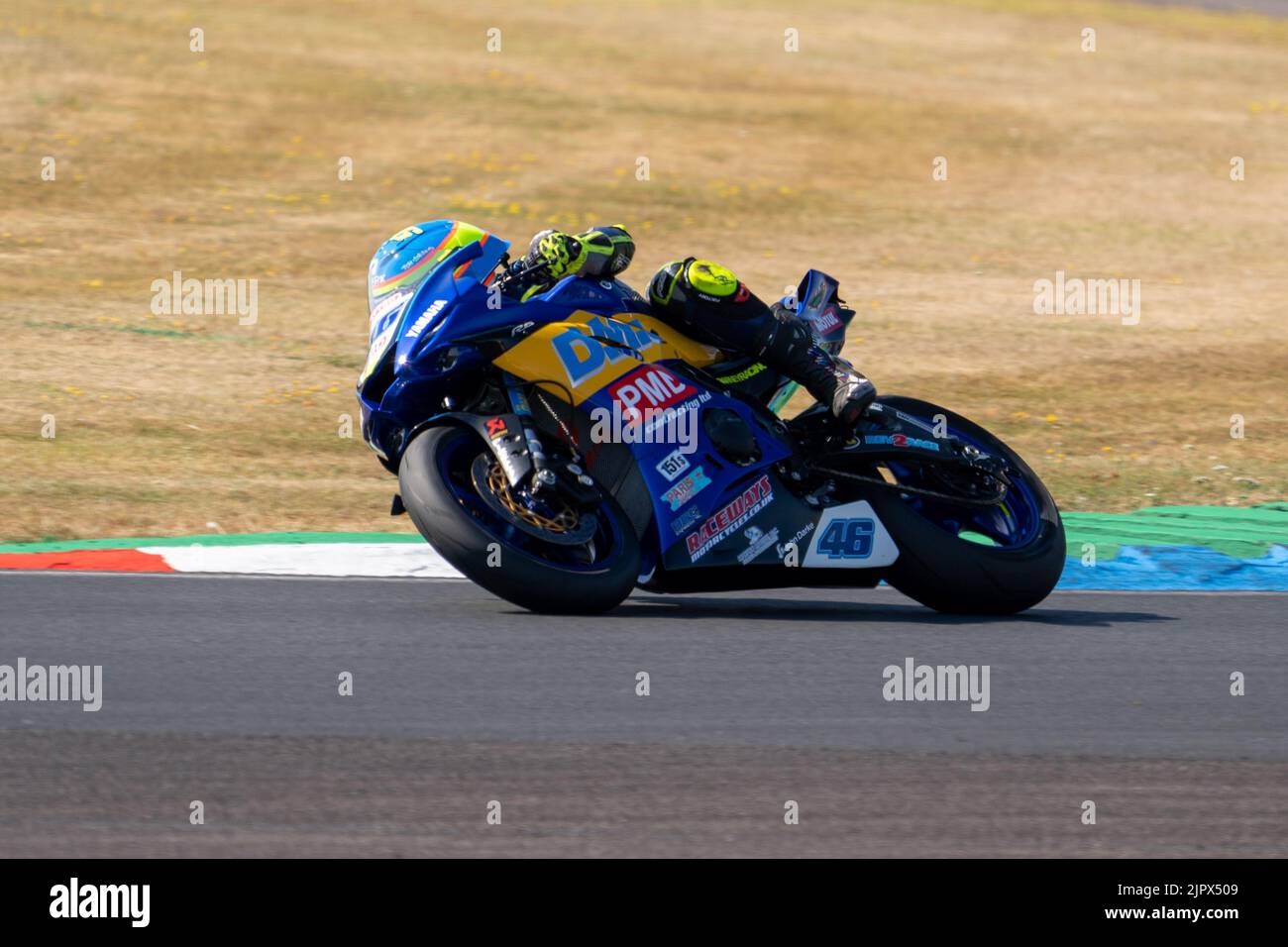 Joe Duggan 46 Surefit Carpets Racing British Super Bikes GP2 Thruxton ...