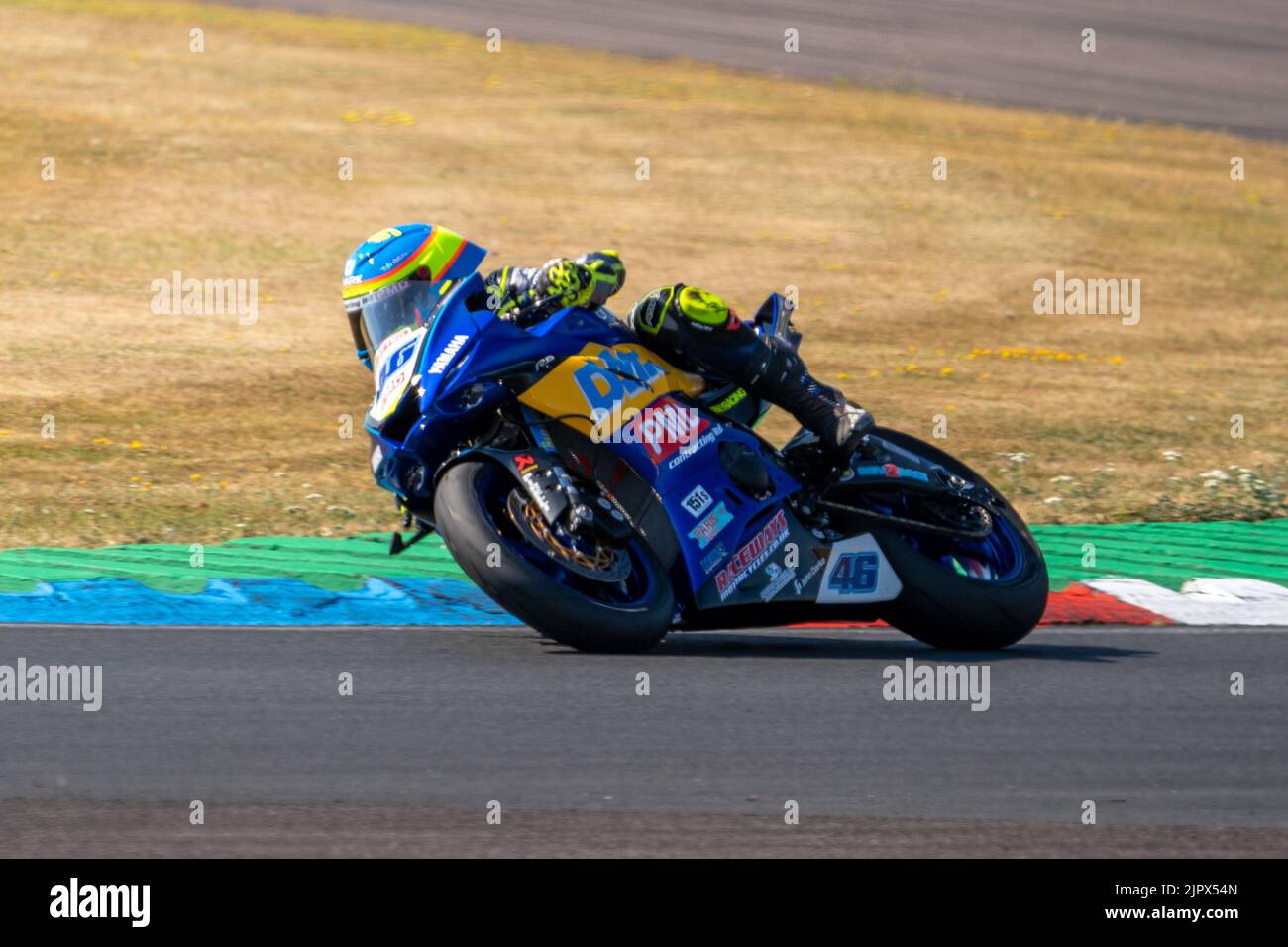 Joe Duggan 46 Surefit Carpets Racing British Super Bikes GP2 Thruxton ...