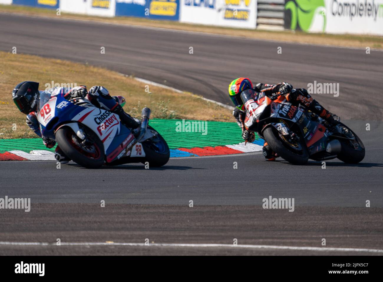 Tomas De Vries 98 And Joey Thompson British Super Bikes GP2 Thruxton ...