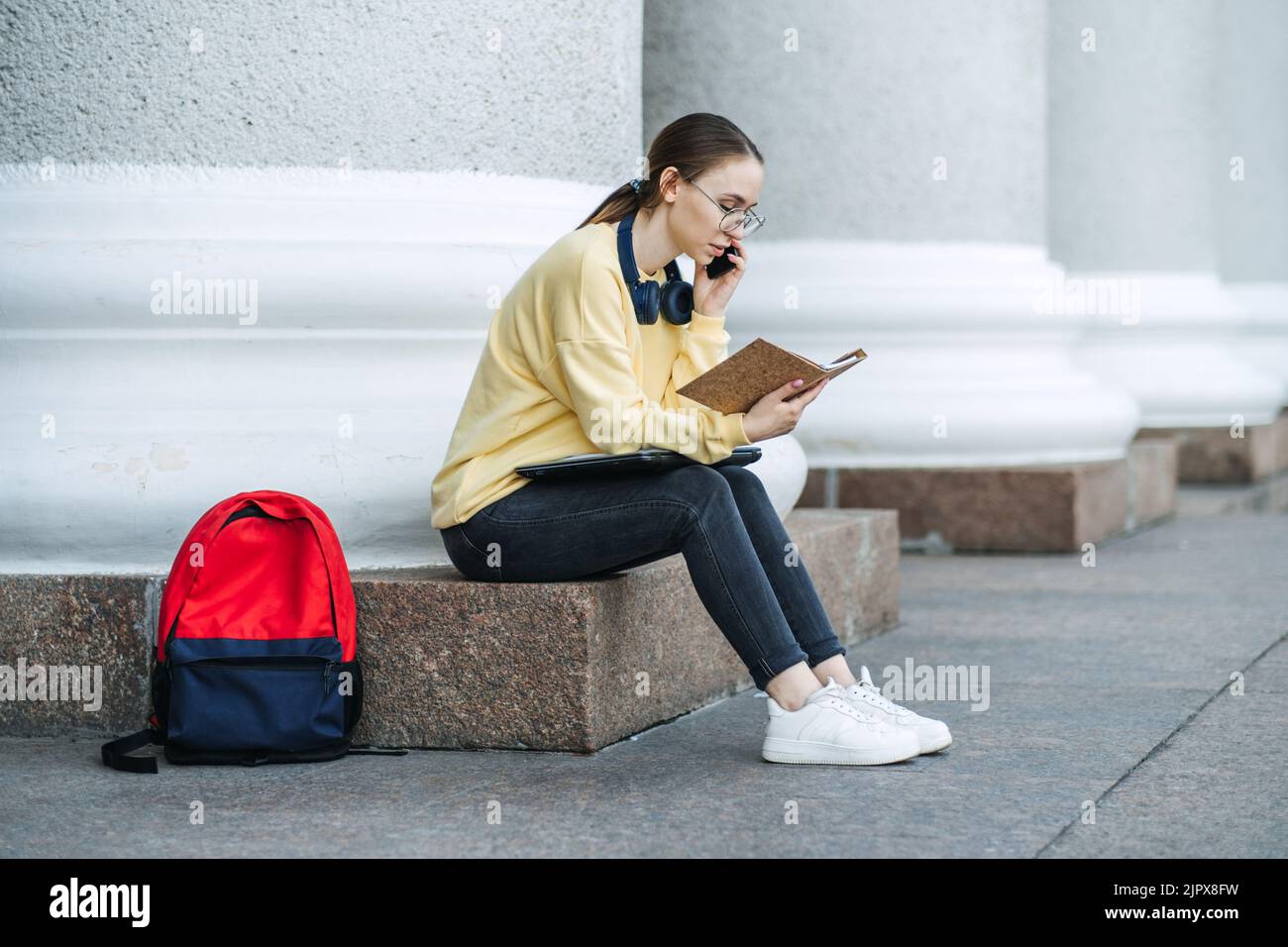 Time Management For Students, Student schedule, college students manage ...