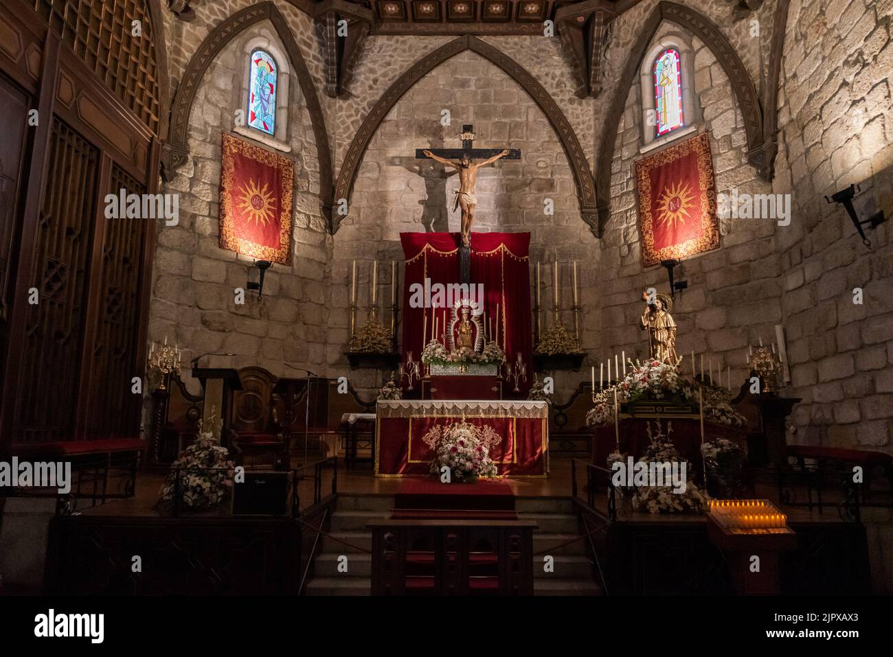 Main altar of the Santa Maria del Castillo church in Buitrago de Lozoya ...
