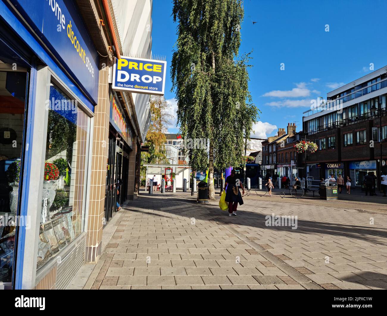 Business city roads hi-res stock photography and images - Alamy