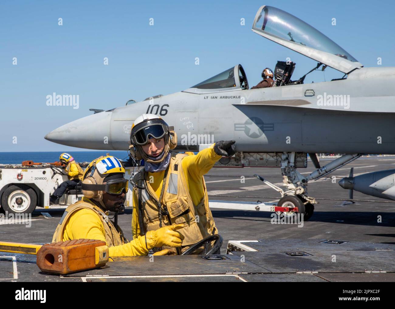 Assigned aircraft carrier uss george h w bush cvn 77 hi-res stock ...