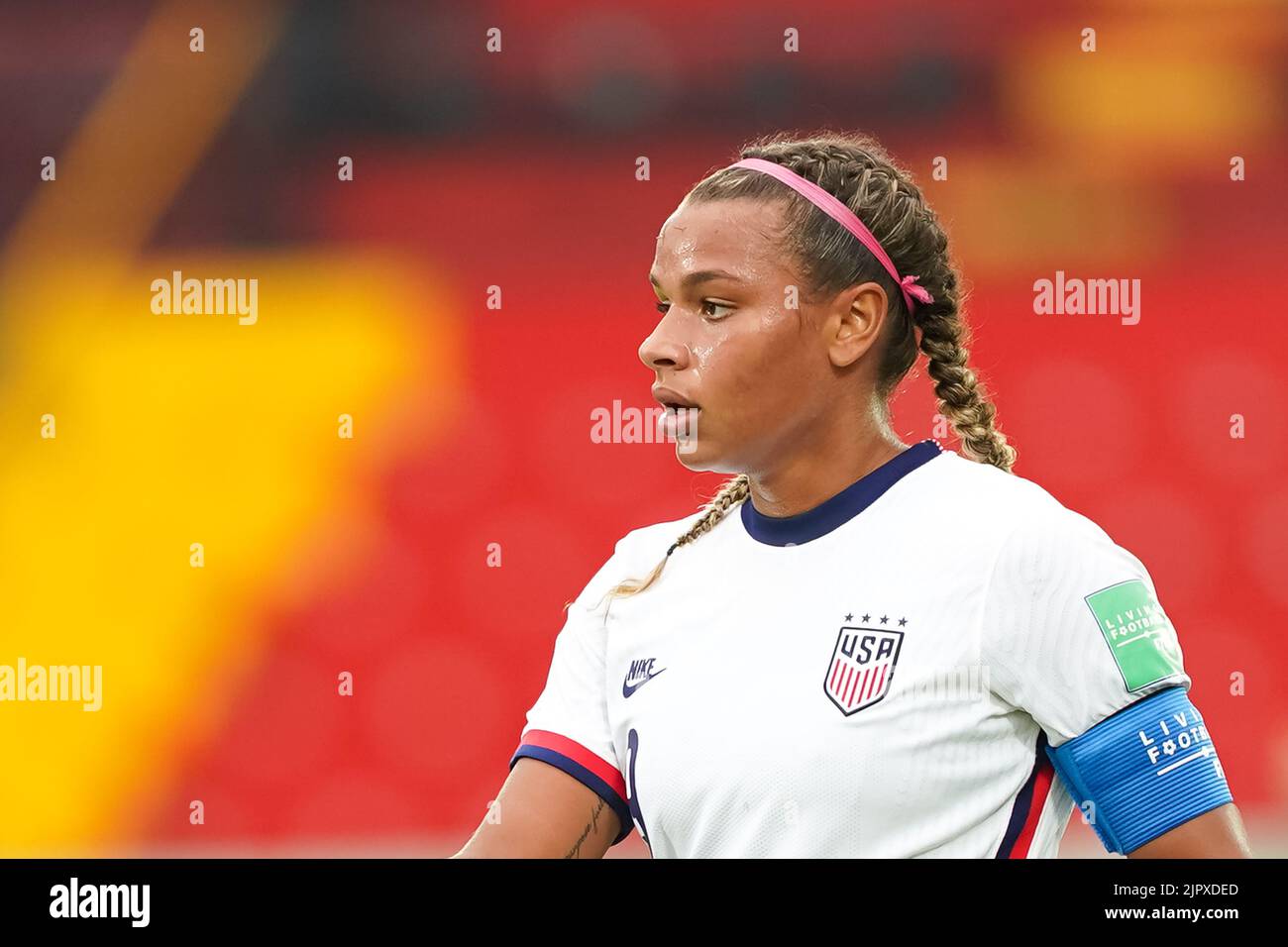 Michelle cooper hi-res stock photography and images - Alamy