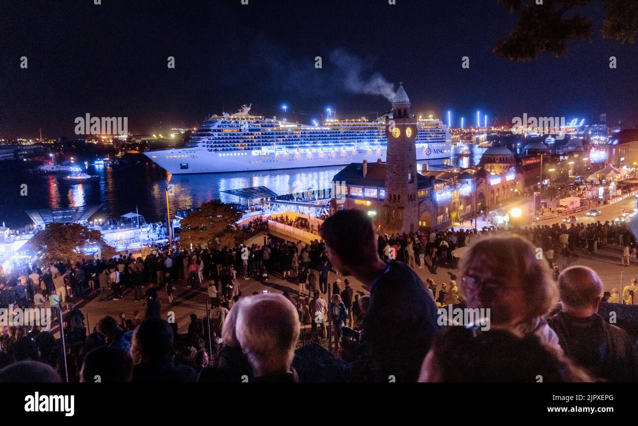 Hamburg, Germany. 20th Aug, 2022. Port facilities, buildings and the ...