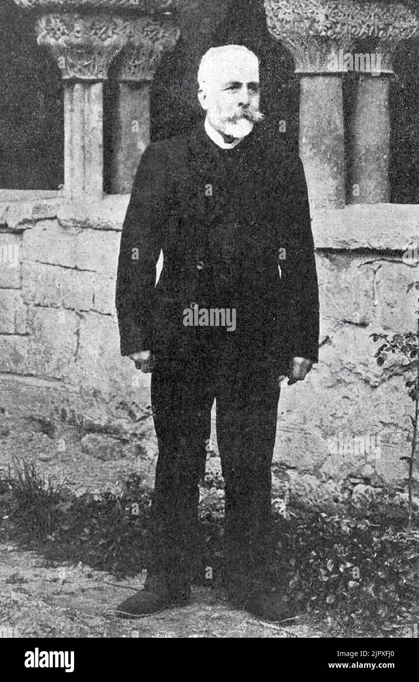 Théodore Puget, grand organier, en 1921 Stock Photo - Alamy