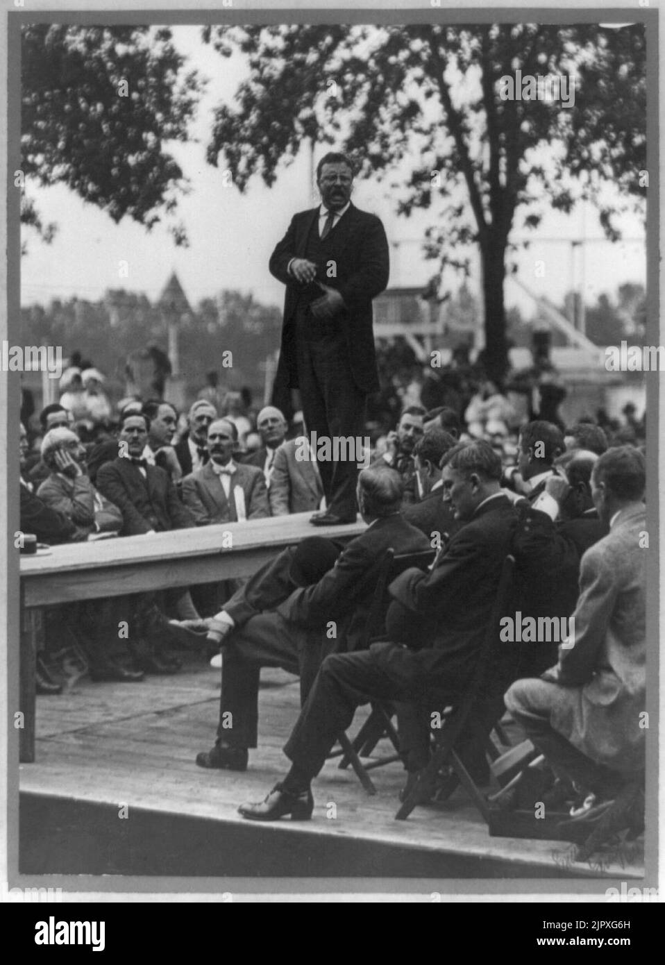 Theodore roosevelt speech hi-res stock photography and images - Alamy