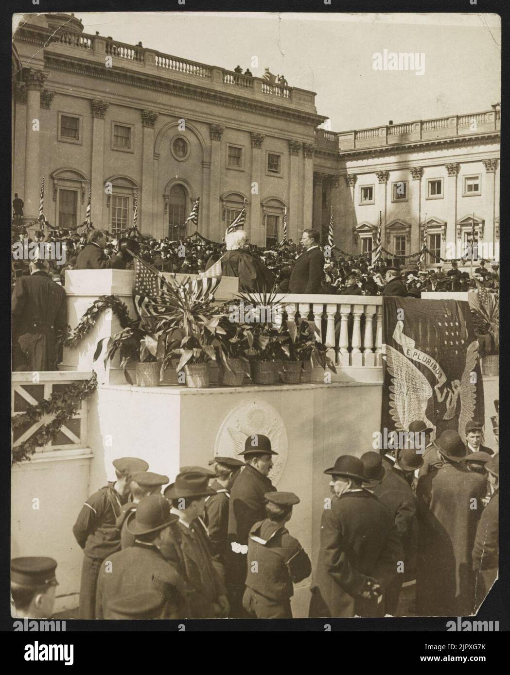 Theodore Roosevelt taking oath of office during inauguration Stock ...