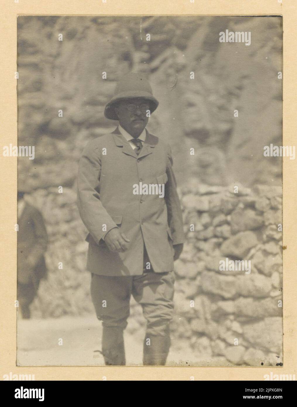 Theodore Roosevelt walking forward, wearing a pith helmet Stock Photo ...