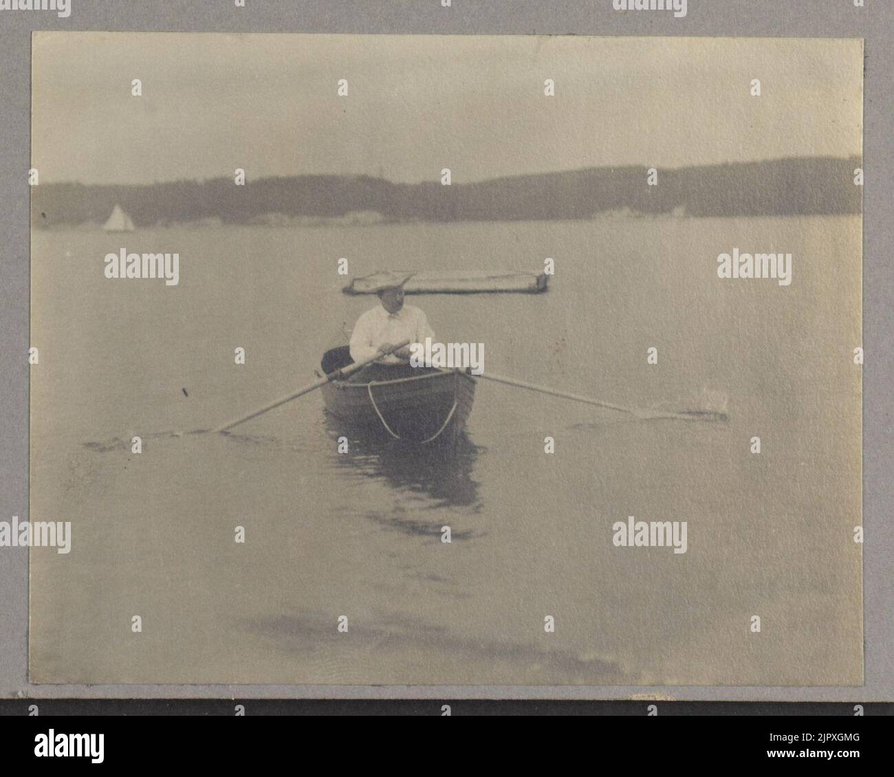 Theodore Roosevelt, seated in canoe, rowing Stock Photo - Alamy