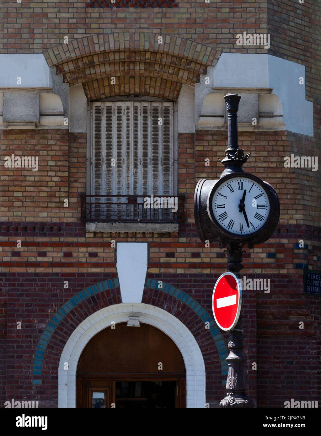Street view of a Typical ancient street clock Stock Photo - Alamy