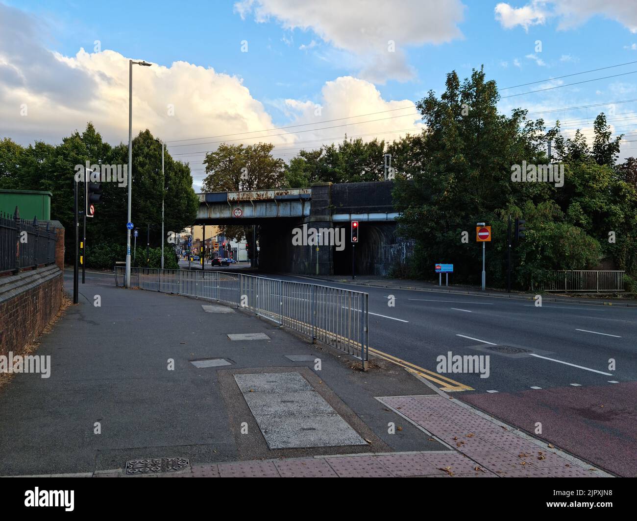 Luton town centre high street hi-res stock photography and images - Alamy