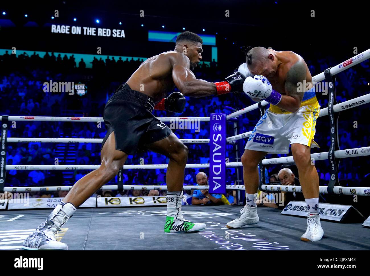 Anthony Joshua (left) and Oleksandr Usyk in action during their World Heavyweight Championship ...
