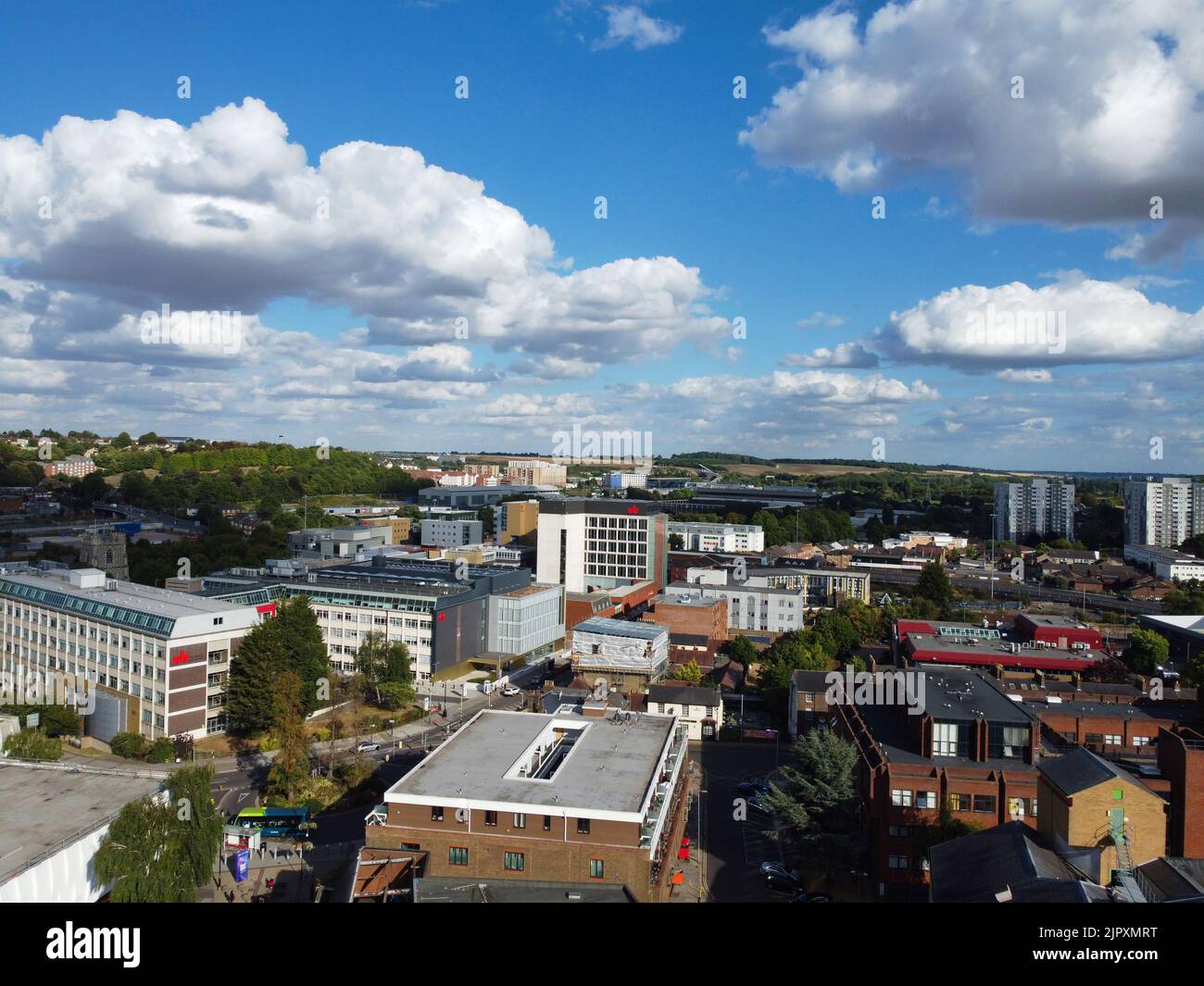 Bedfordshire university campus hi-res stock photography and images - Alamy