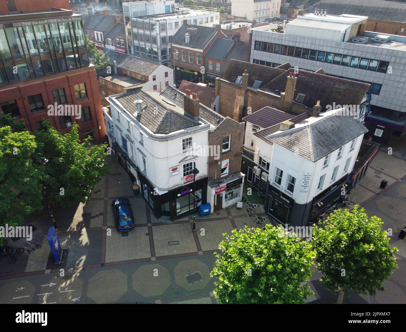 Bedfordshire university campus hi-res stock photography and images - Alamy