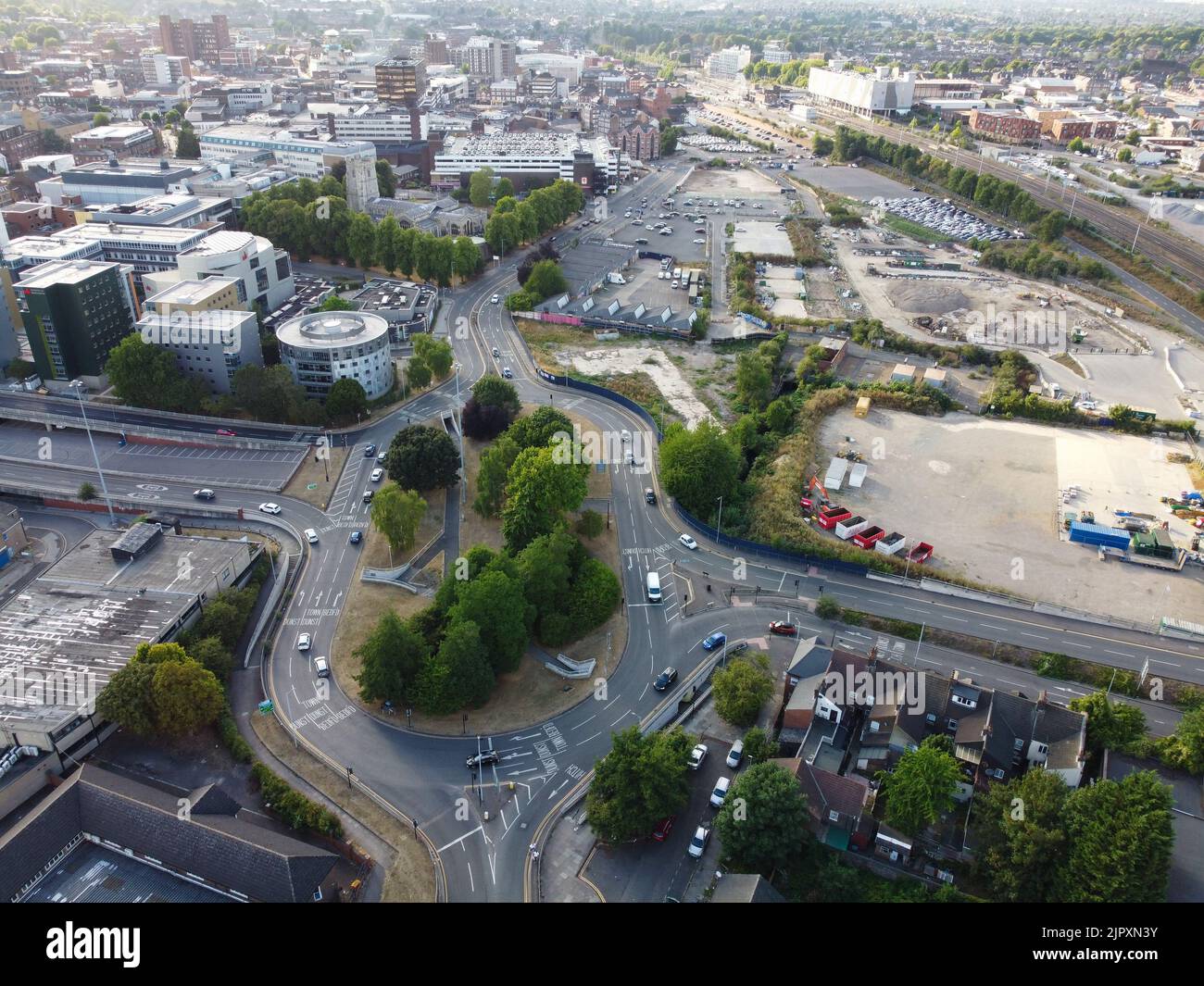 Bedfordshire university campus hi-res stock photography and images - Alamy