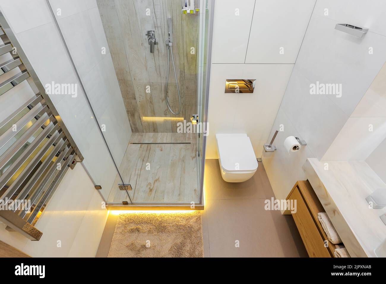 Toilet shower hi-res stock photography and images - Alamy