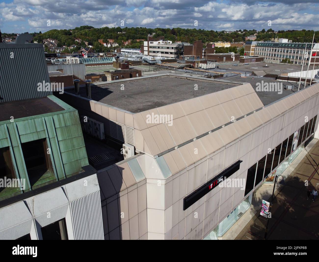 Bedfordshire university campus hi-res stock photography and images - Alamy