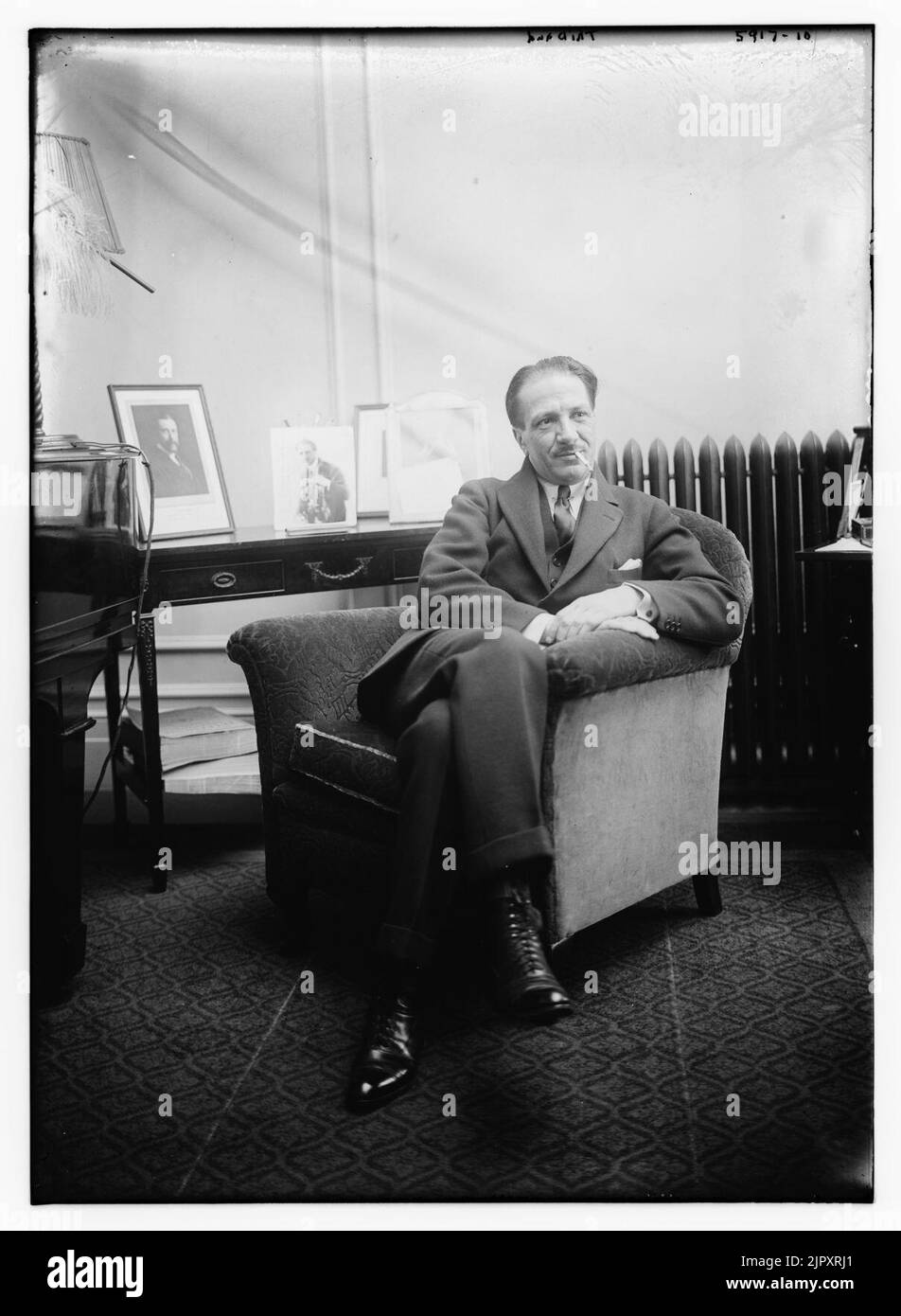 Thibaud Black and White Stock Photos & Images - Alamy