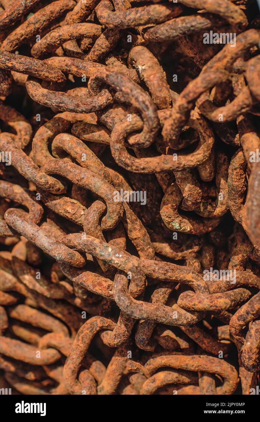 Background of large rusted steel chain links Stock Photo - Alamy