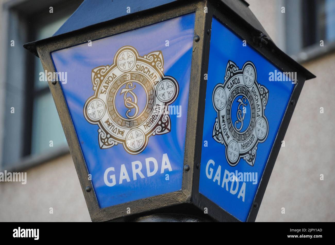 Garda station hi-res stock photography and images - Alamy