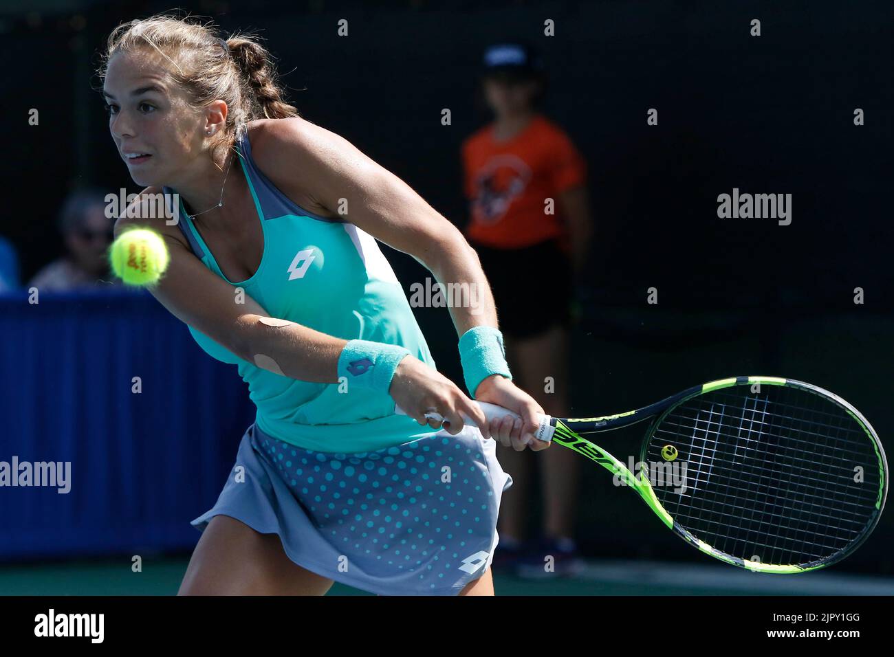20/08/2022 - VANCOUVER, BC - AUGUST 20: Semi-Finals: Lucia Bronzetti of ...