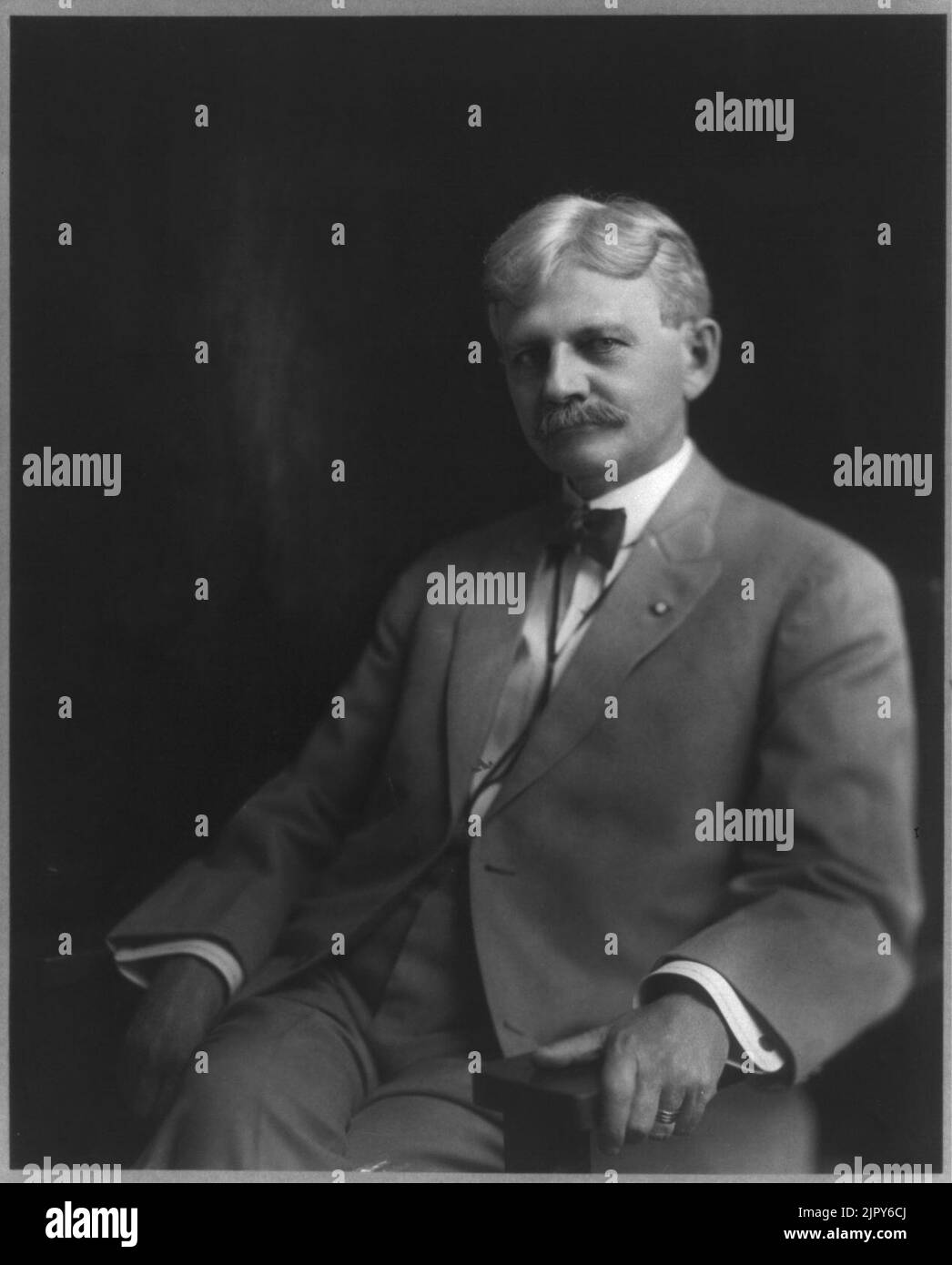 Marshall thomas r hi-res stock photography and images - Alamy