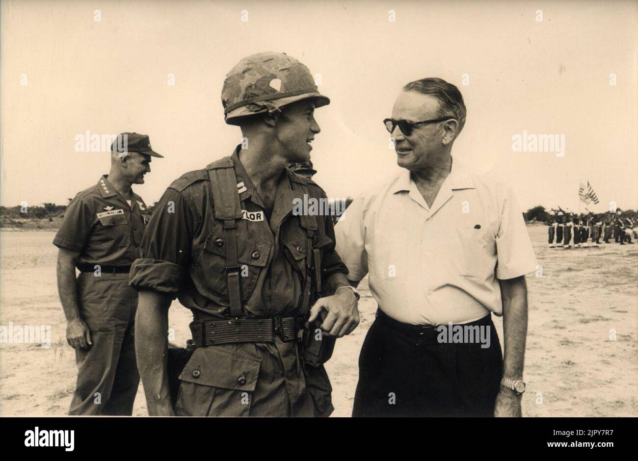 Thomas Taylor and General Maxwell Taylor meet in Vietnam Stock Photo ...