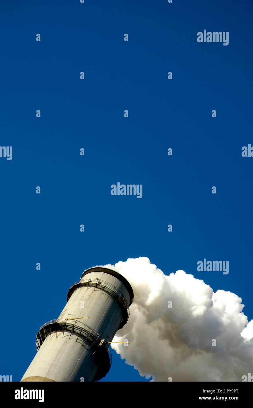 TECO Power Big Bend Power Station in Florida with scurbbers making 1900 ...