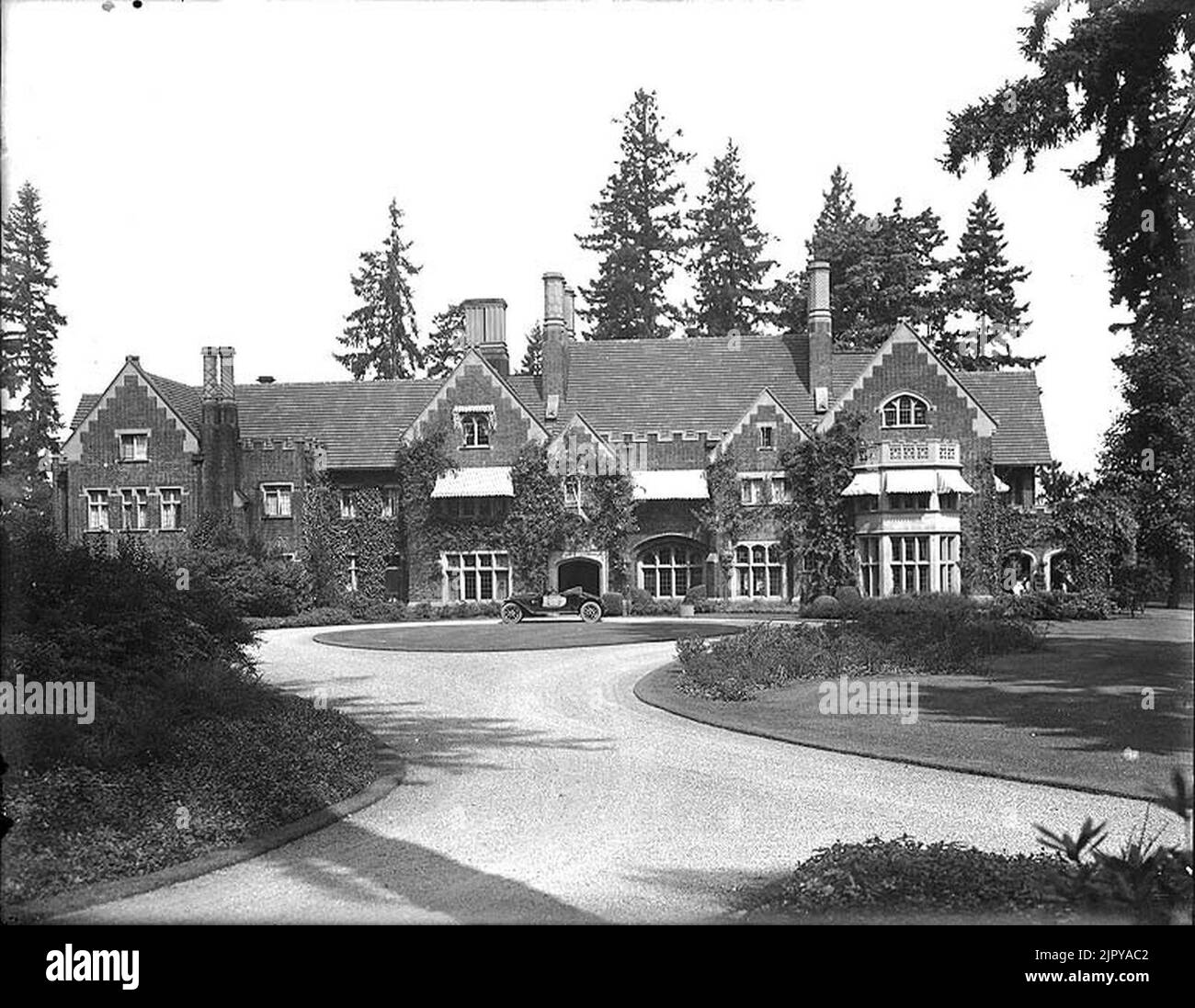 Thornewood, residence of Chester Thorne, near American Lake, Tacoma ...