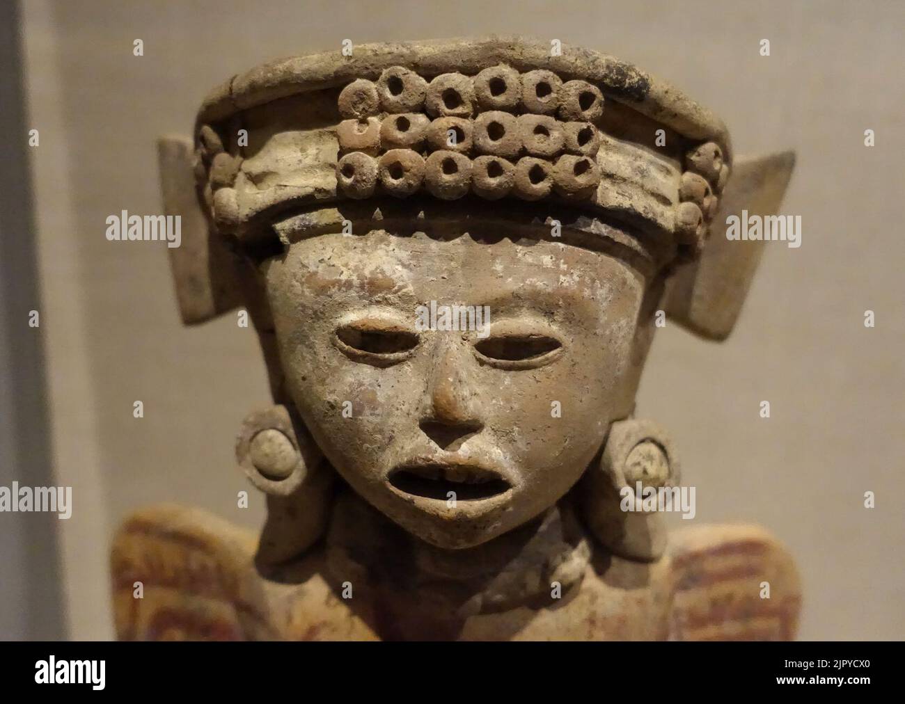 Three standing female figures, El Faisan area, Veracruz state, Early ...