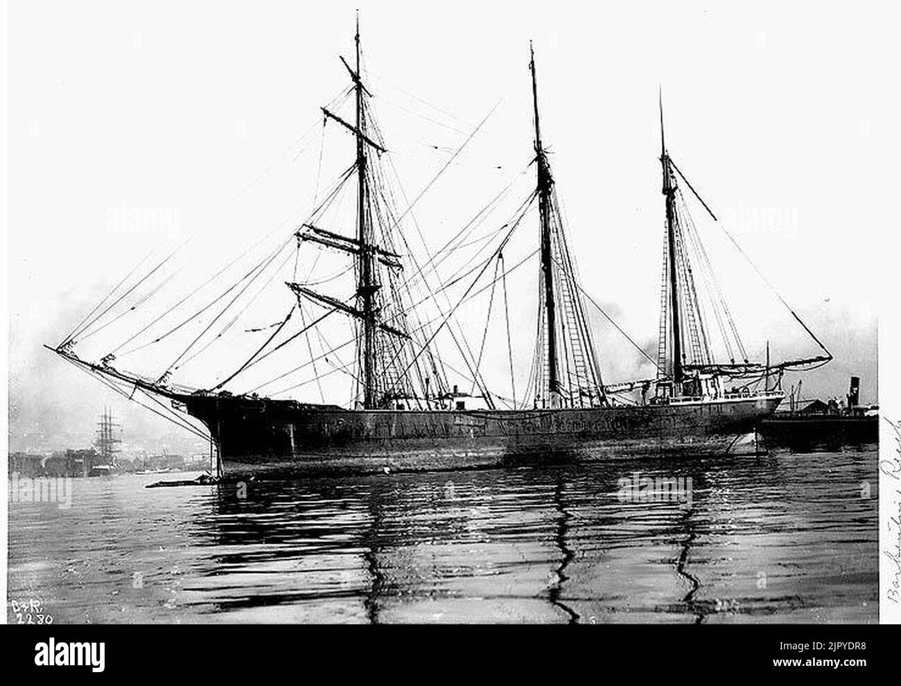 Three masted barkentine hi-res stock photography and images - Alamy