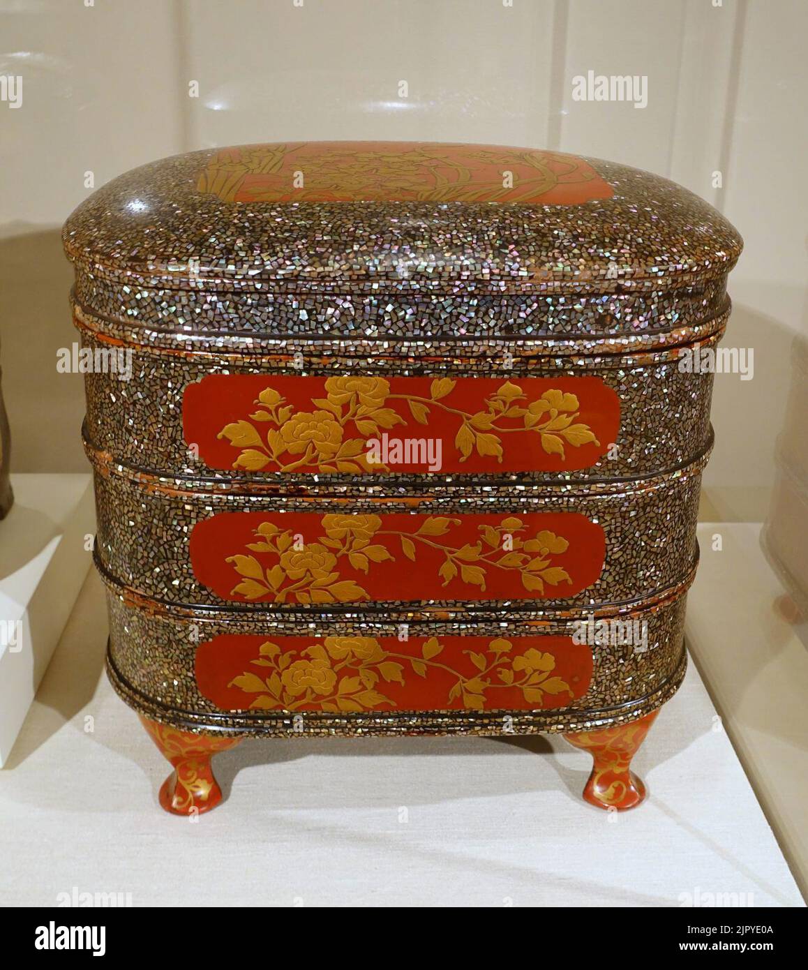 Japan food box vintage hi-res stock photography and images - Alamy